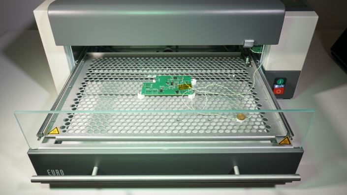 Where to place the PCB in the oven? - Eurocircuits