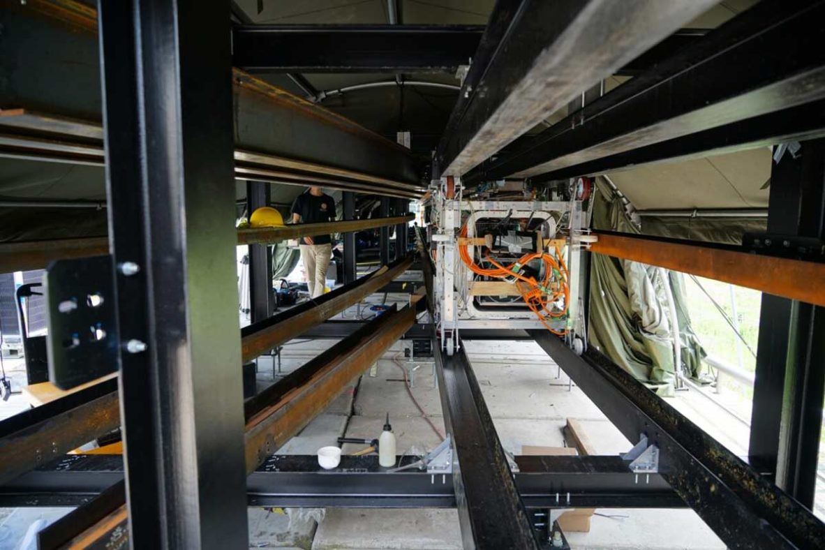 The first Hyperloop lane switch - Eurocircuits